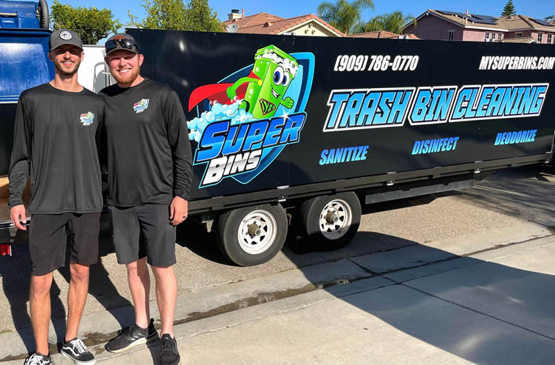 Super Bins, LLC. | Because Your Trash Bins Should Be Clean